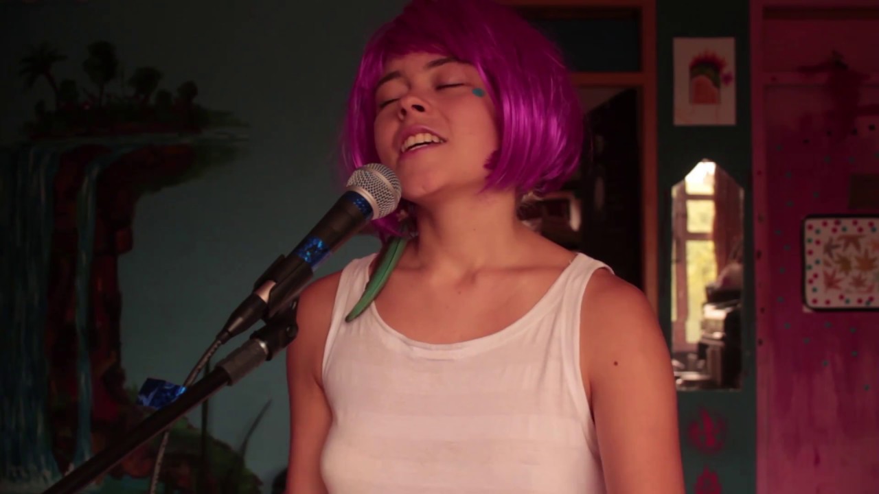 INá IÊ - Estrada do Sol (Dolores Duran) {live loopstation cover} - YouTube