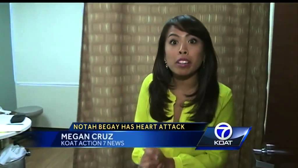 Golfer Begay suffers heart attack - YouTube