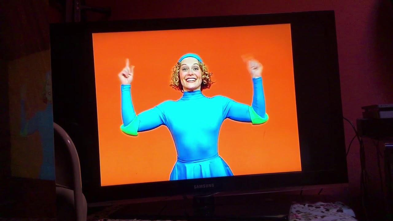 4 Square - The Orange Square 4 Square Dancers - Spinning - YouTube