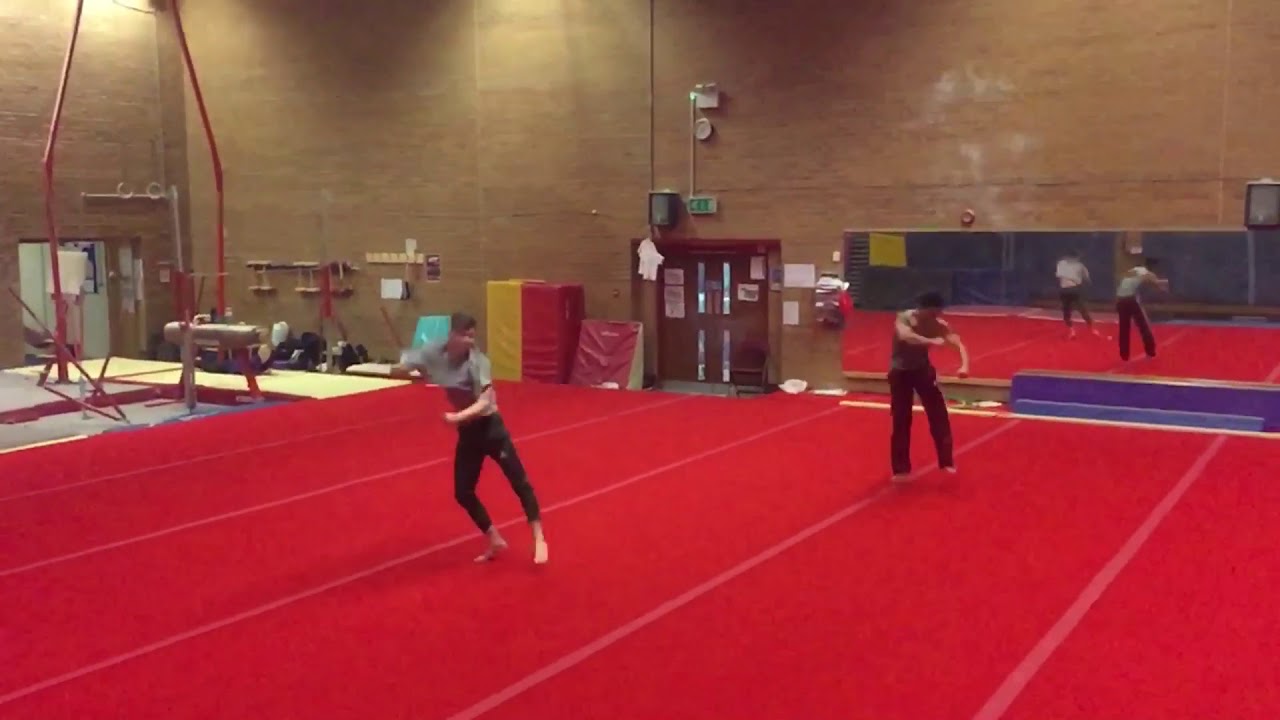 THE COACHES - THE ART OF TRICKING !!! - YouTube