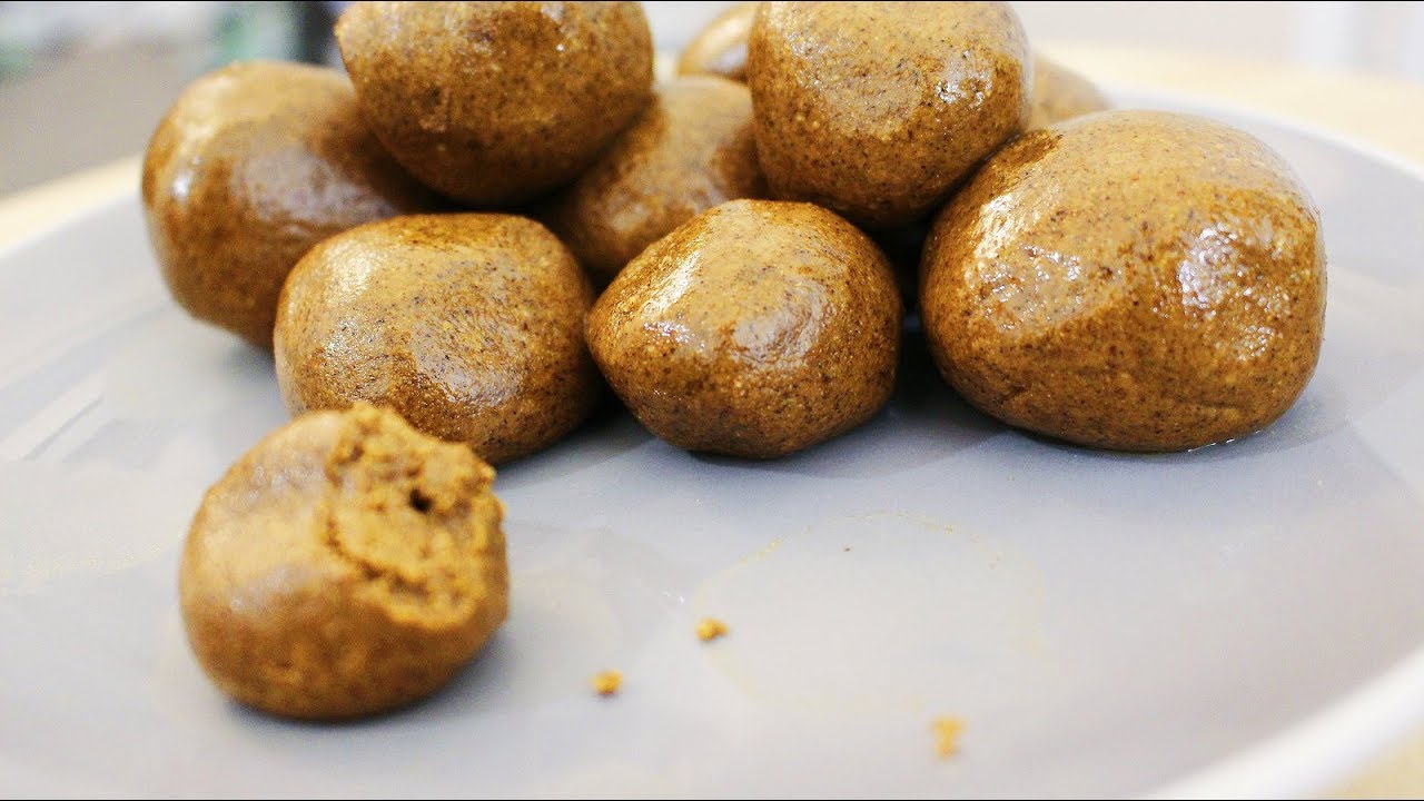 Adaakwa || Zowè || Andou || Dakoua || Adaakoua || Dakwa || Peanut snack ...