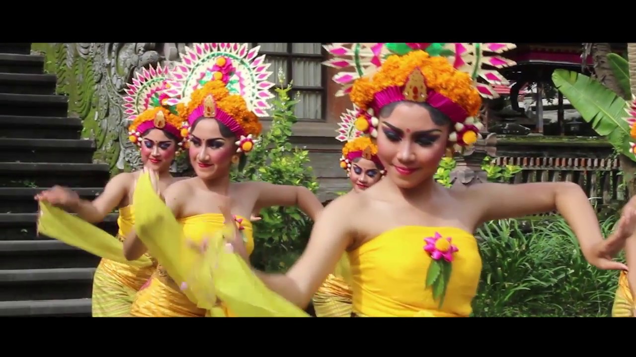 Tari Rejang Sari - YouTube