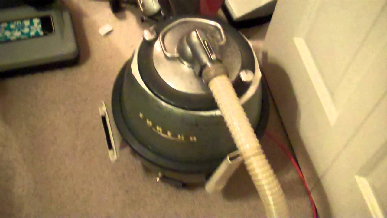 1940's Eureka Roto Matic Model 800 - YouTube