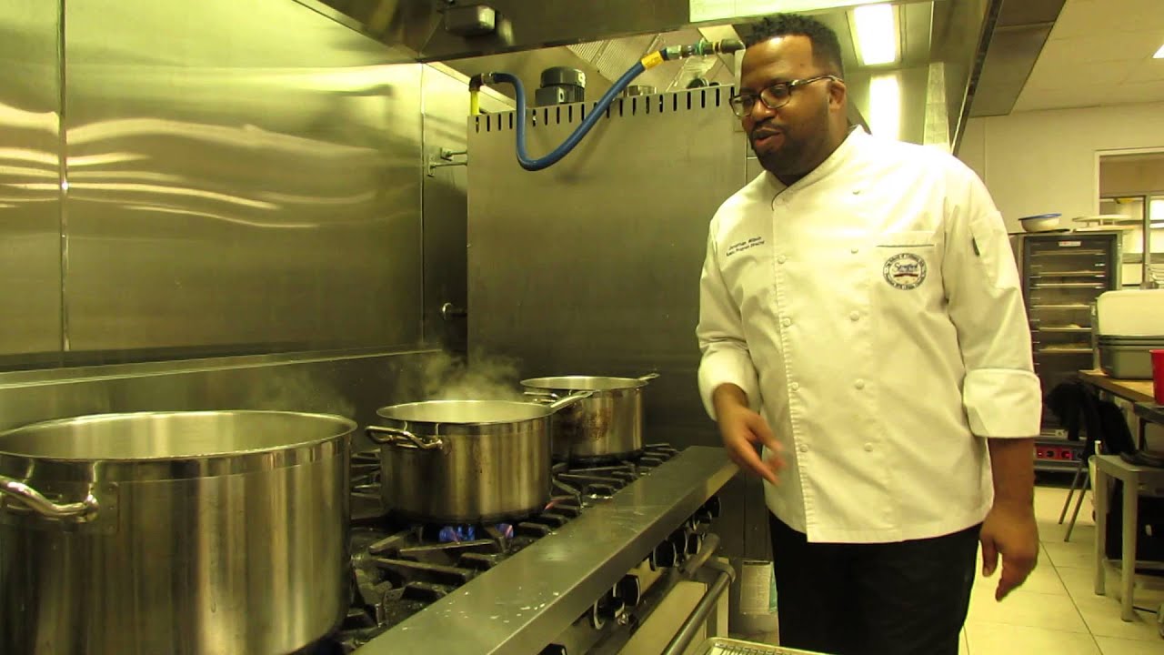 BAK124 Chef Wilson 7 - YouTube