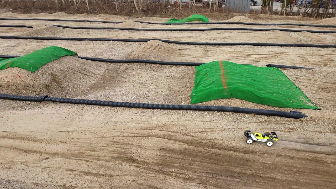 TLR 8ight 4.0 at LI Bash - YouTube