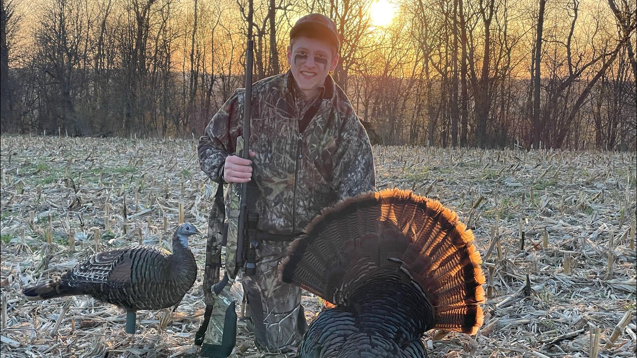 Beautiful Sunrise Turkey Hunt - YouTube