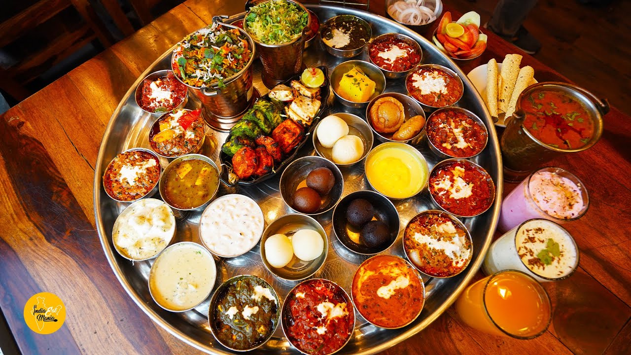 Jhansi Famous Biggest Bahubali Thali Rs. 1699/- Only l थाली को खत्म करो ...