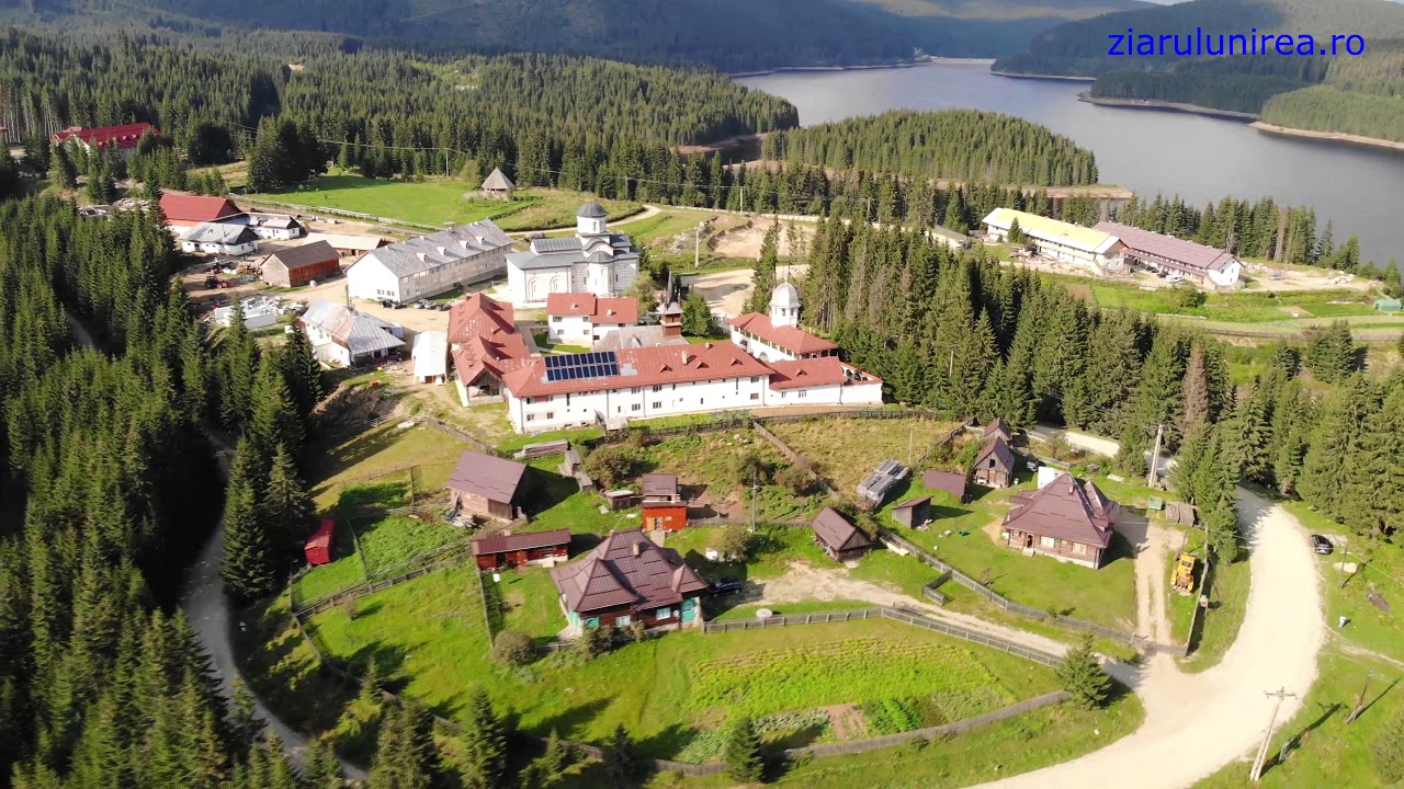 Manastirea de la Oasa cu hramul Sfantul Pantelimon, situata pe Valea ...