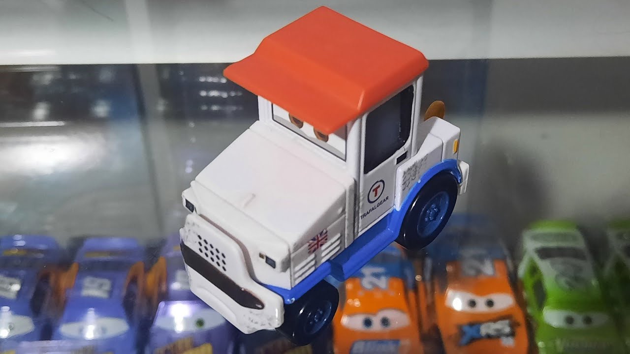 Mattel Disney/Pixar Cars 2 M. Fenderickson (Ye Left Turn Inn Patron ...
