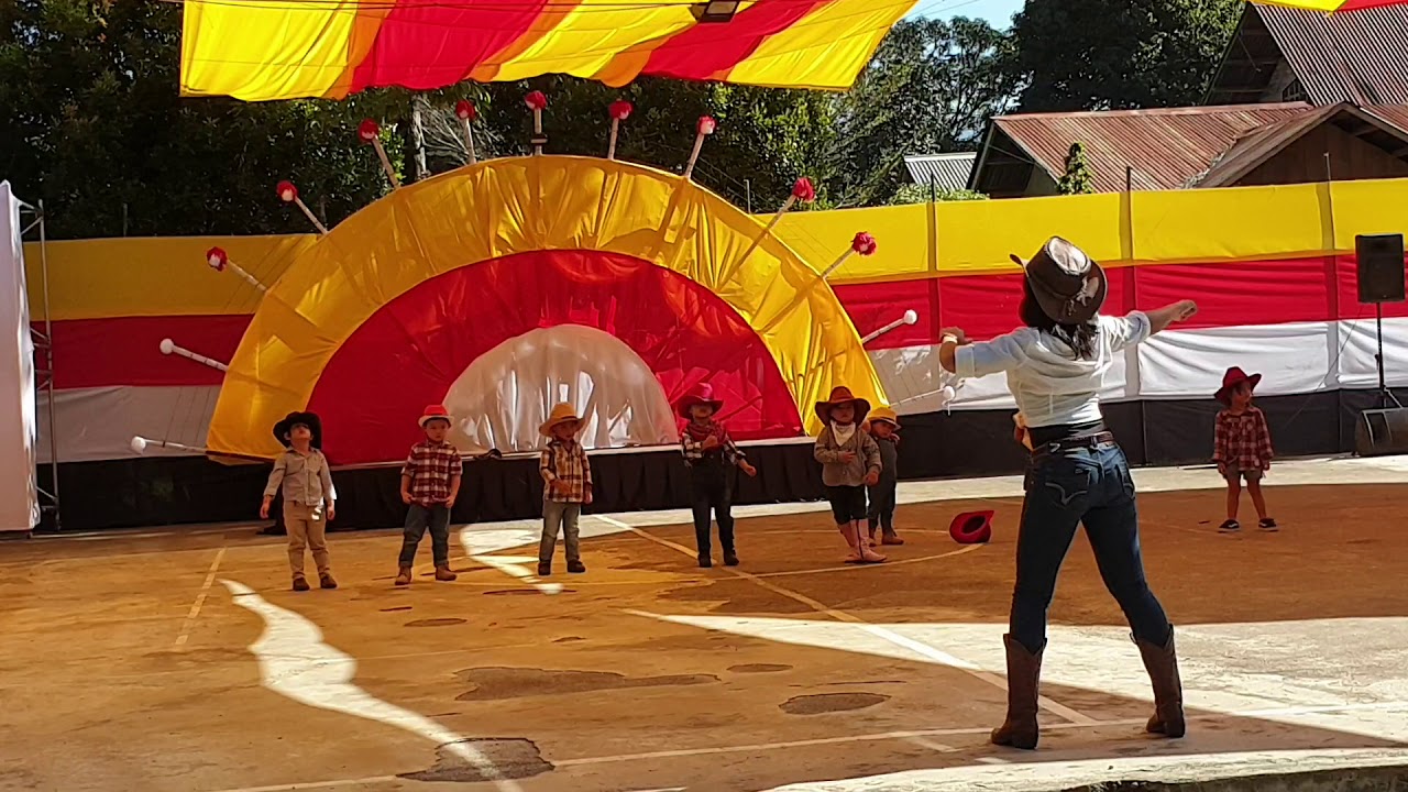 Sofia's timber dance - YouTube