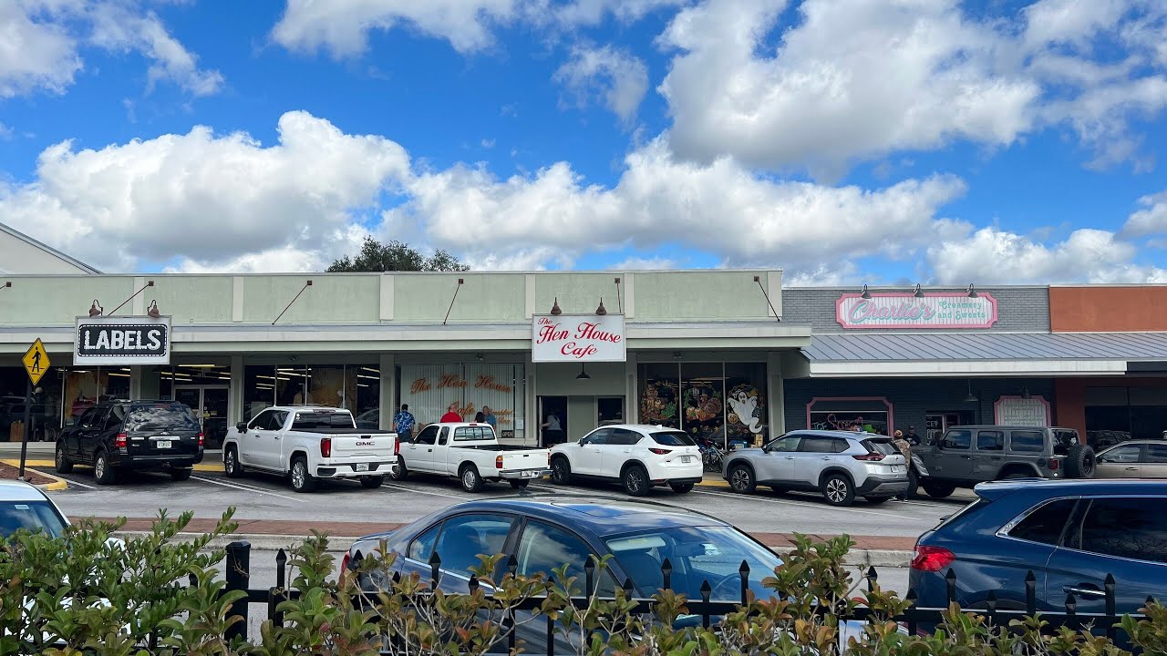 Eating at the Hen House Cafe in Downtown Inverness, Florida | Cheap ...