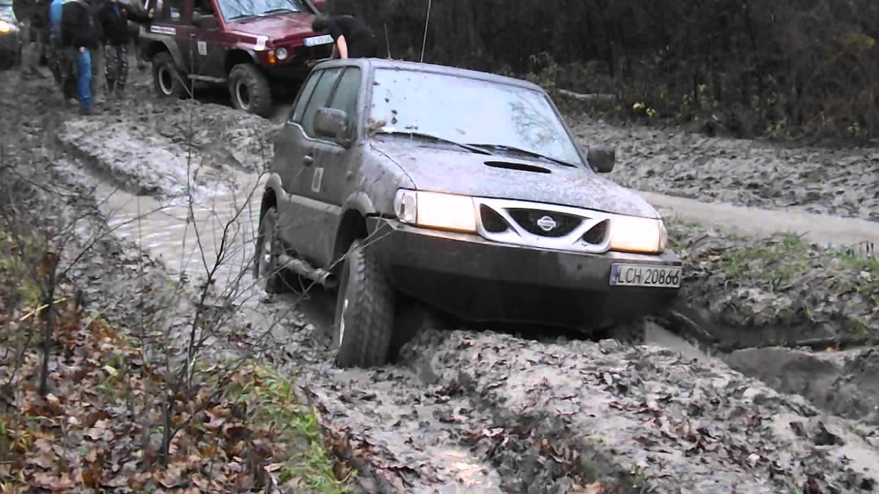 Terrano II - off road - YouTube