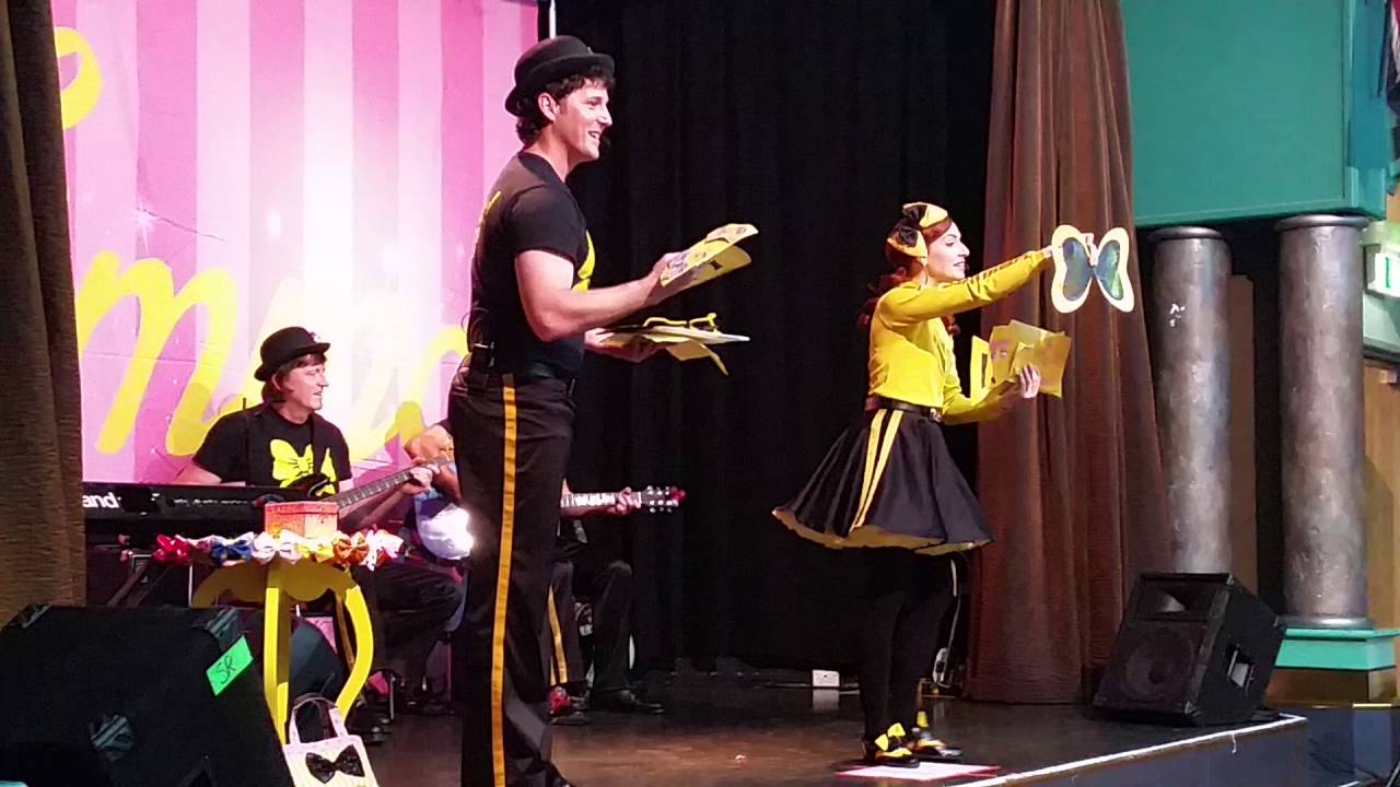 The Wiggles - Emma Concert 2016 - YouTube