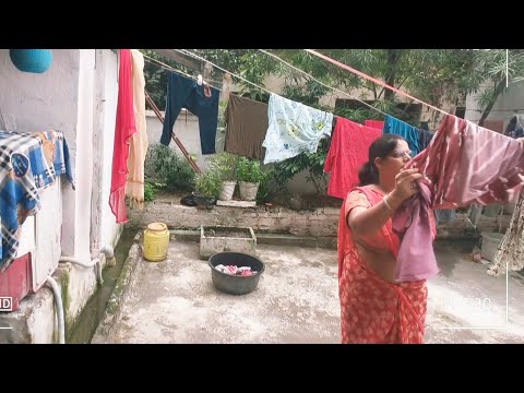 Saree vlog 🌹💞 Indian mom's busy daily morning routine // Desi housewife doing laundry in a saree...
