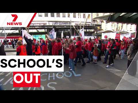 Teachers take their pay fight to the streets | 7NEWS