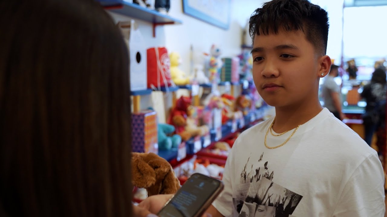 Breezee - Friendzone (Official Music Video) - YouTube