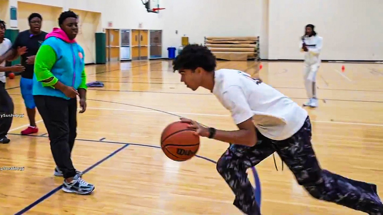 2v2 Against Jamal At Streamer University! - YouTube