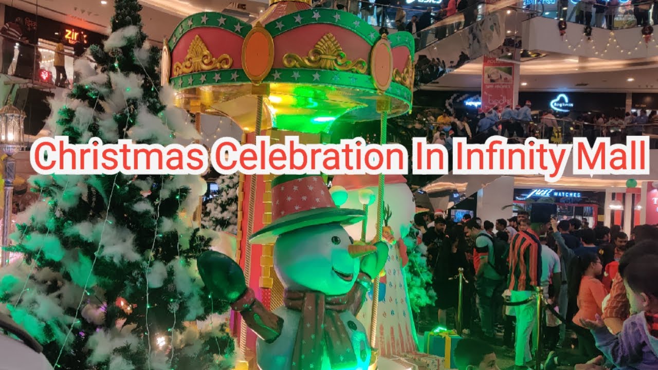 Christmas Celebration In Infinity Mall. People celebrate Christmas ...