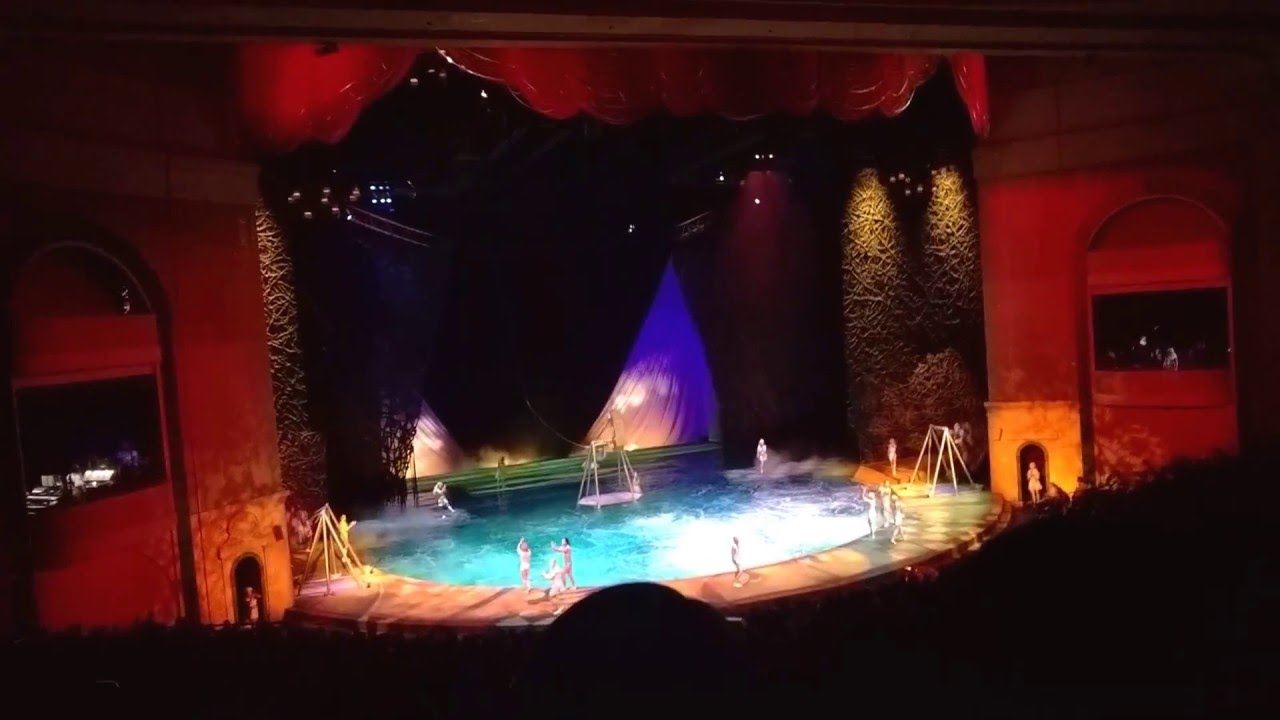 O show at the Bellagio - 1st April 2016 - YouTube