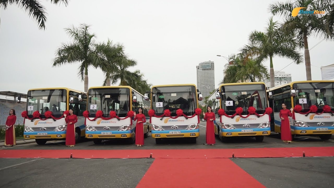 Khai Trương Xe Bus Dana Bus 2019 | Moon Studio - YouTube