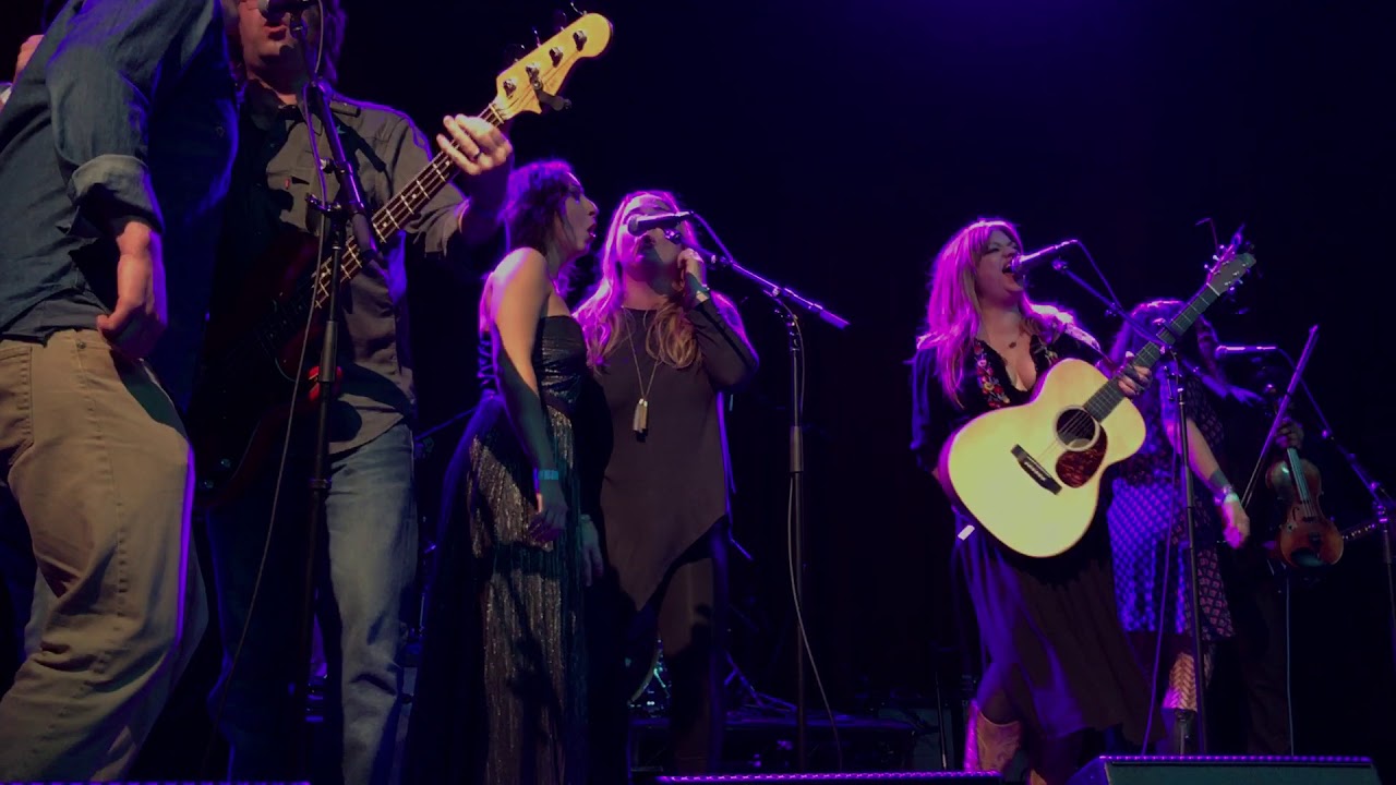 Christina Alessi & The Toll Collectors - Rescue Me - YouTube