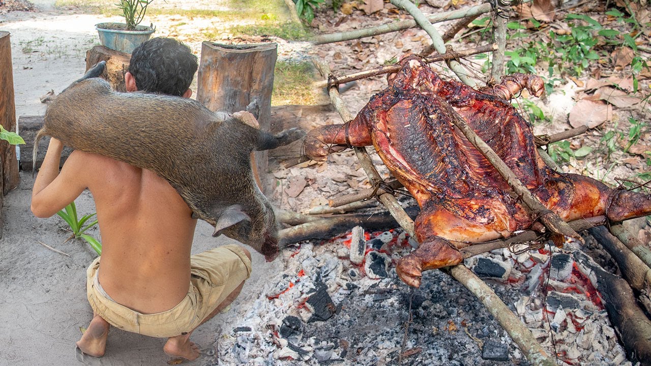 Wow! Roasted Big Wild Pig Eating So Very Delicious - YouTube