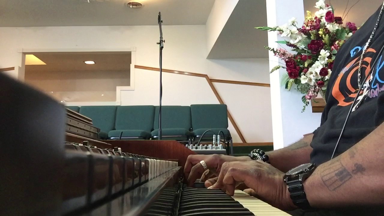 Hymn 'He Lives' - YouTube