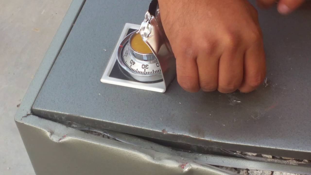 How to crack open a safe part 1. - YouTube