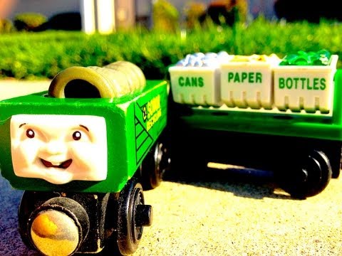 The Recycling Cars - A Thomas The Tank Engine & Friends Wooden Railway Toy Train Review
