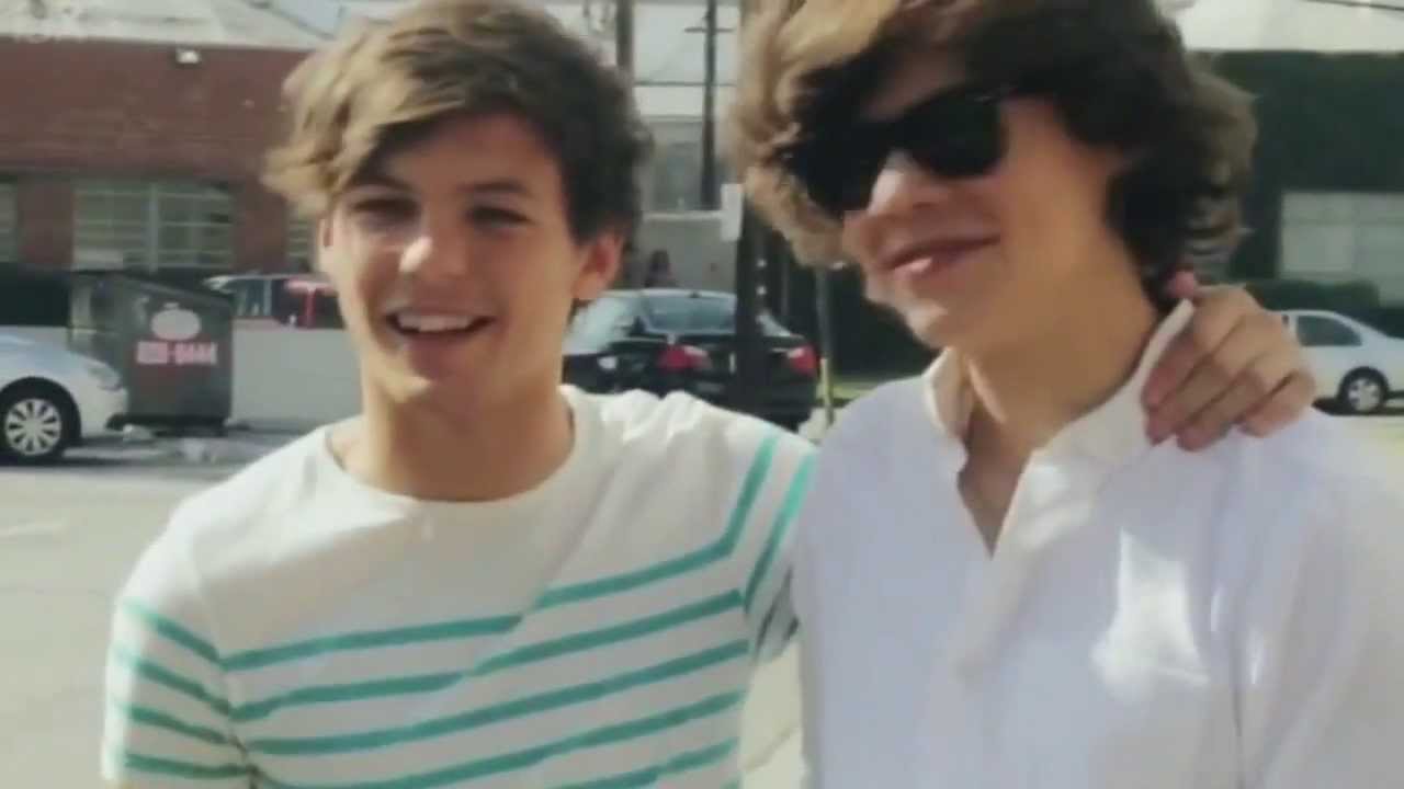 Harry & Louis - Ho Hey - YouTube