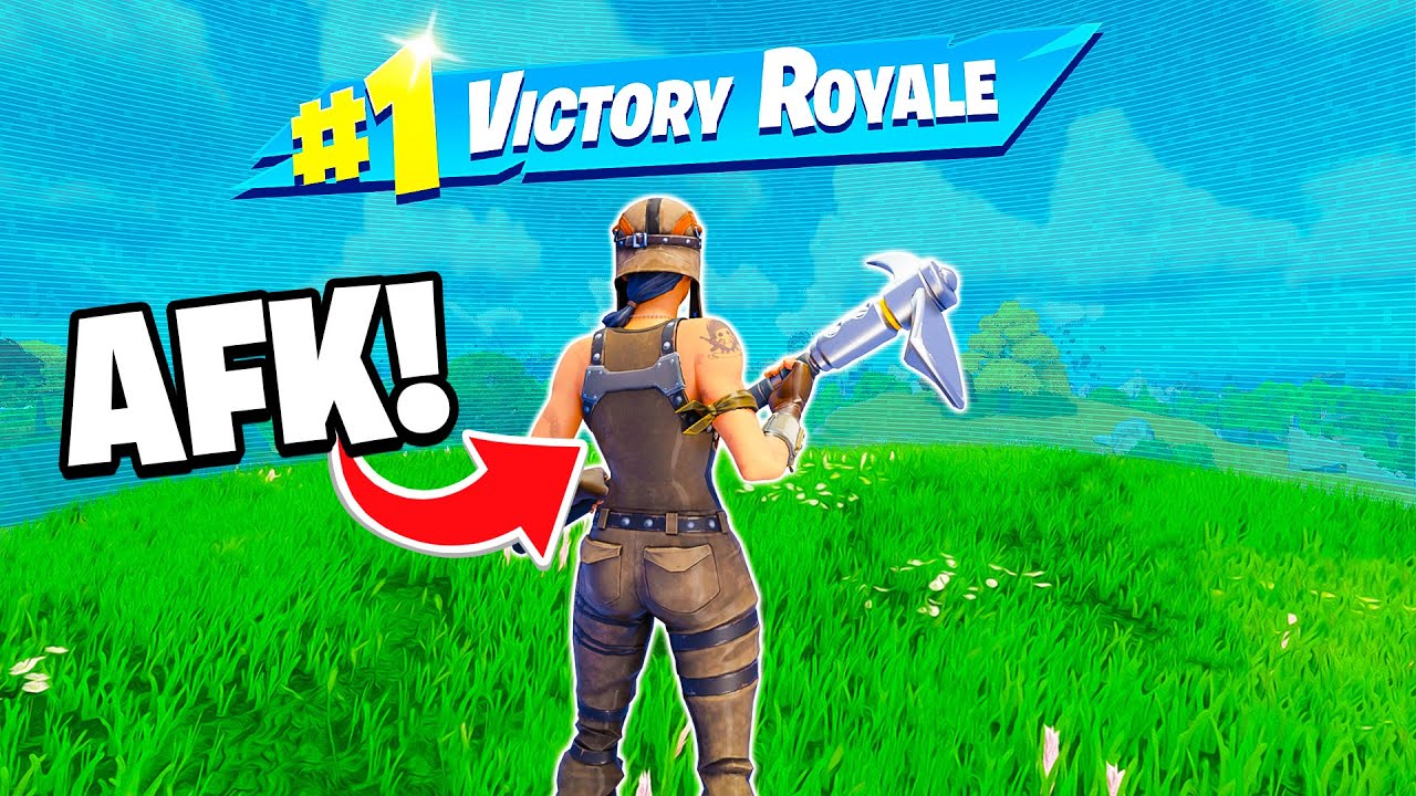 I Gave an AFK Player a Victory Royale! - YouTube