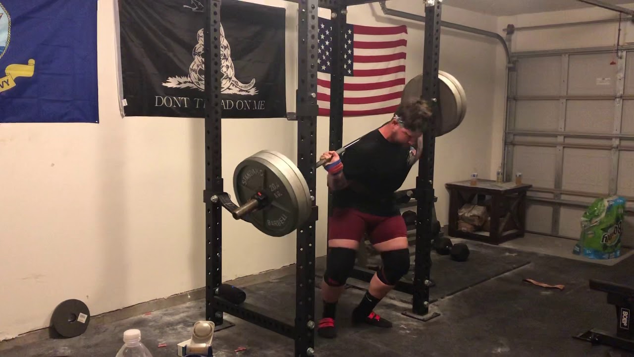 Epic squat re -rack fail - YouTube