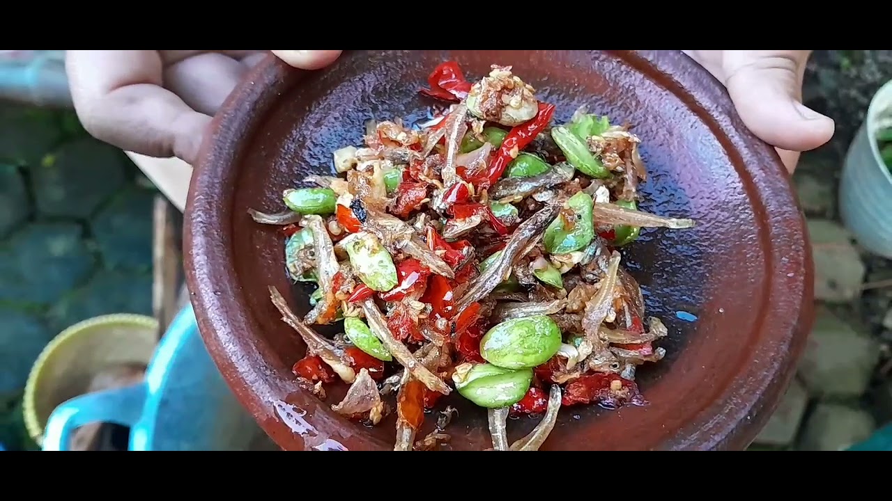oseng daun ceriwis sambel teri patai di sore hari - YouTube