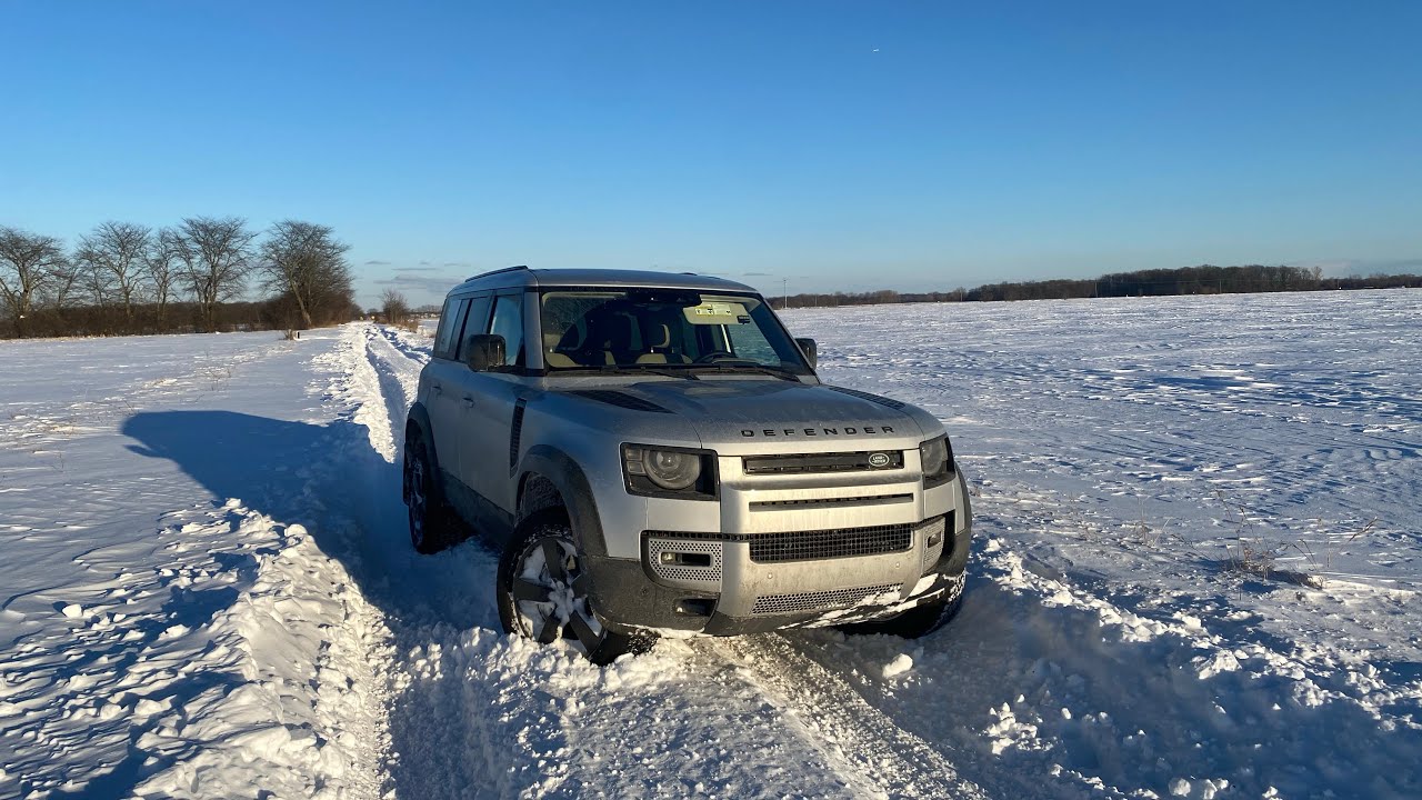 2020 LAND ROVER DEFENDER P400 REVIEW IN THE SNOW! - YouTube