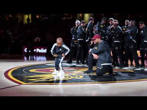 Kriss Kross feat  Tavaris ( vídeo official )