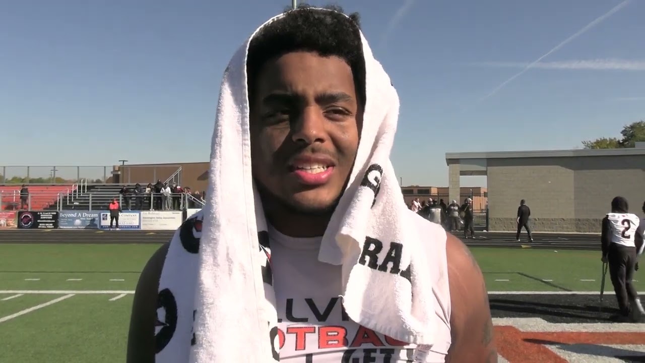 Interview with Belleville 2023 DL/OT Jeremiah Warren - YouTube