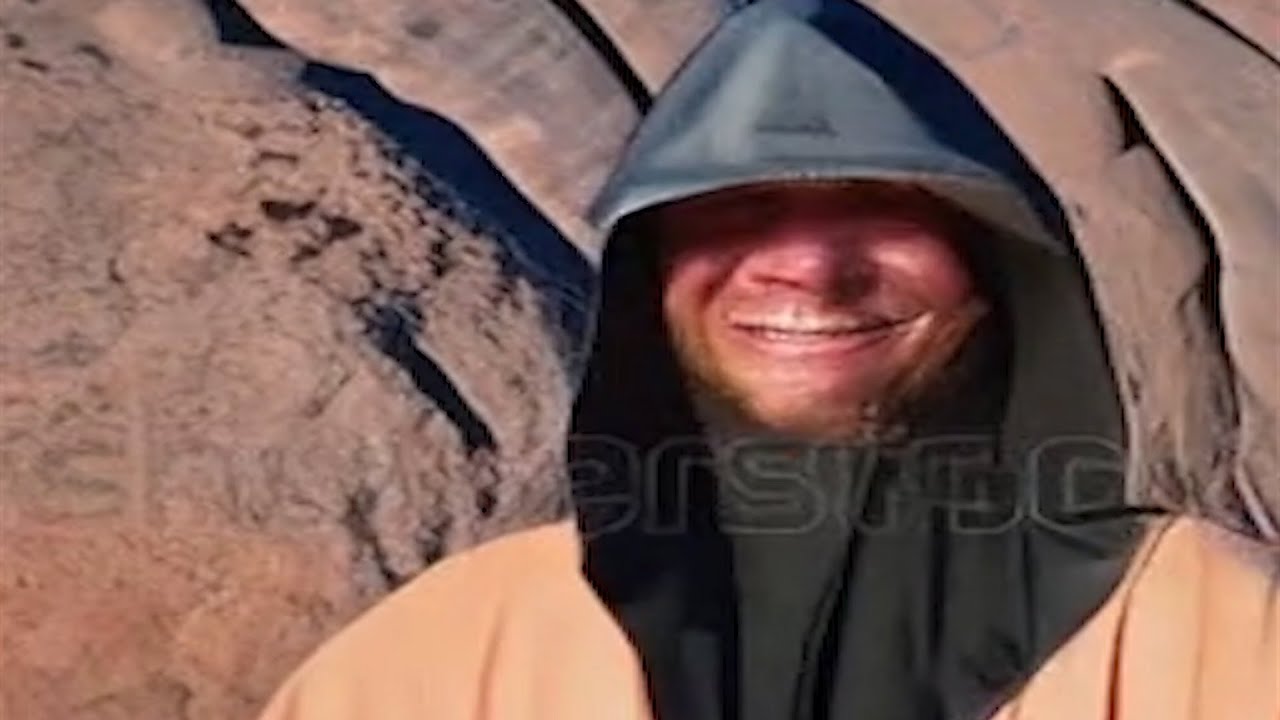 Aphex Twin - Logan Rock Witch [Music Video] - YouTube