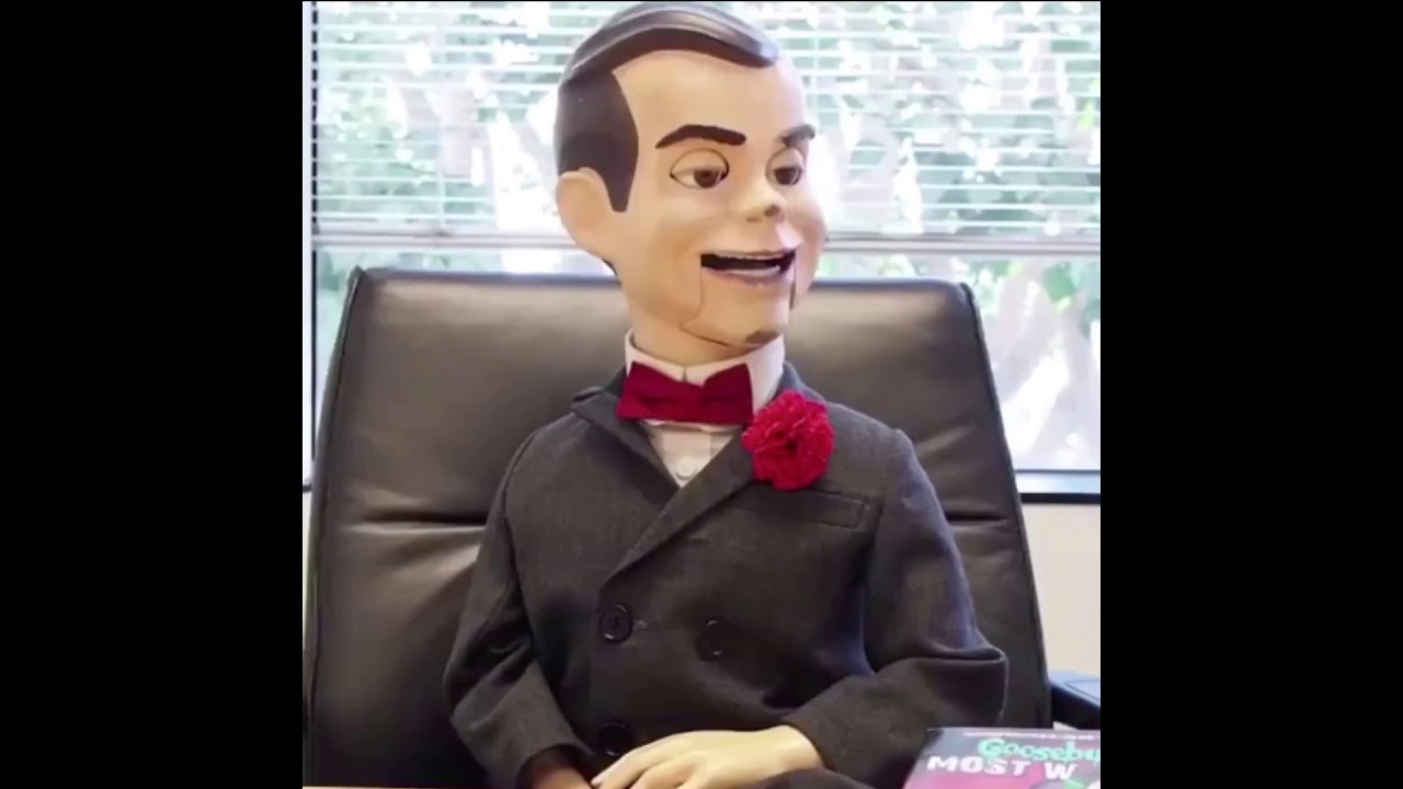 Don’t Sit Next to a Dummy | Slappy from Goosebumps - YouTube