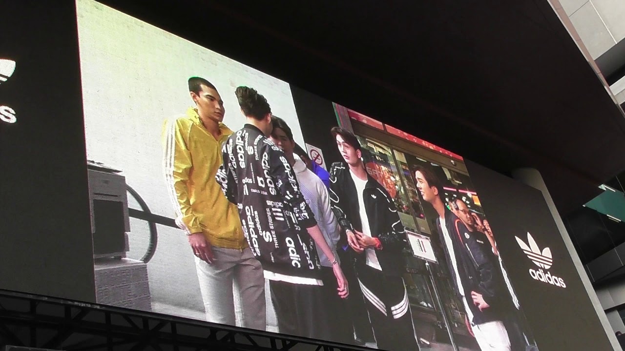 งาน adidas @Siam Square One 10-04-62 (30) - YouTube