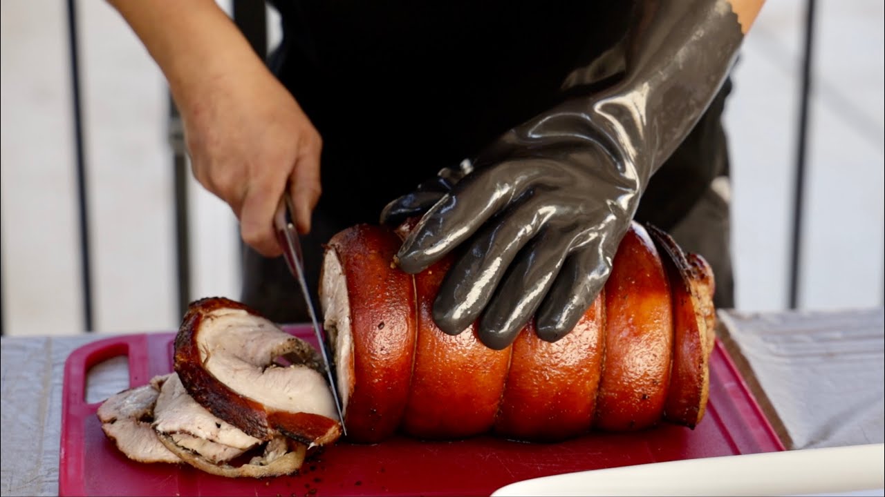 SMOKED FILIPINO CRUNCHY PORK BELLY 🐷 Lechon - YouTube