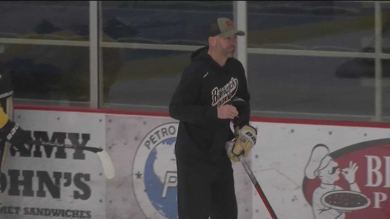Hockey: Bismarck ushering in a new era under Garrett Roth - YouTube