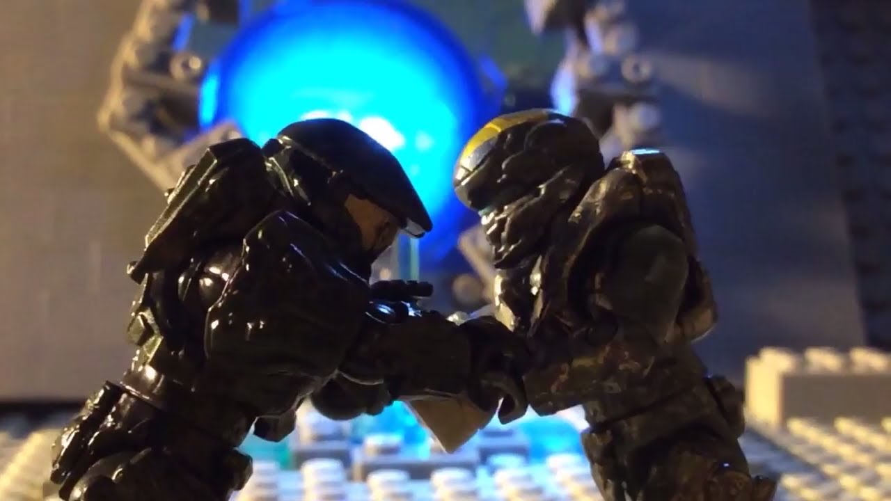 Master Chief VS Spartan Lock In Mega Bloks (the real Fight) - YouTube