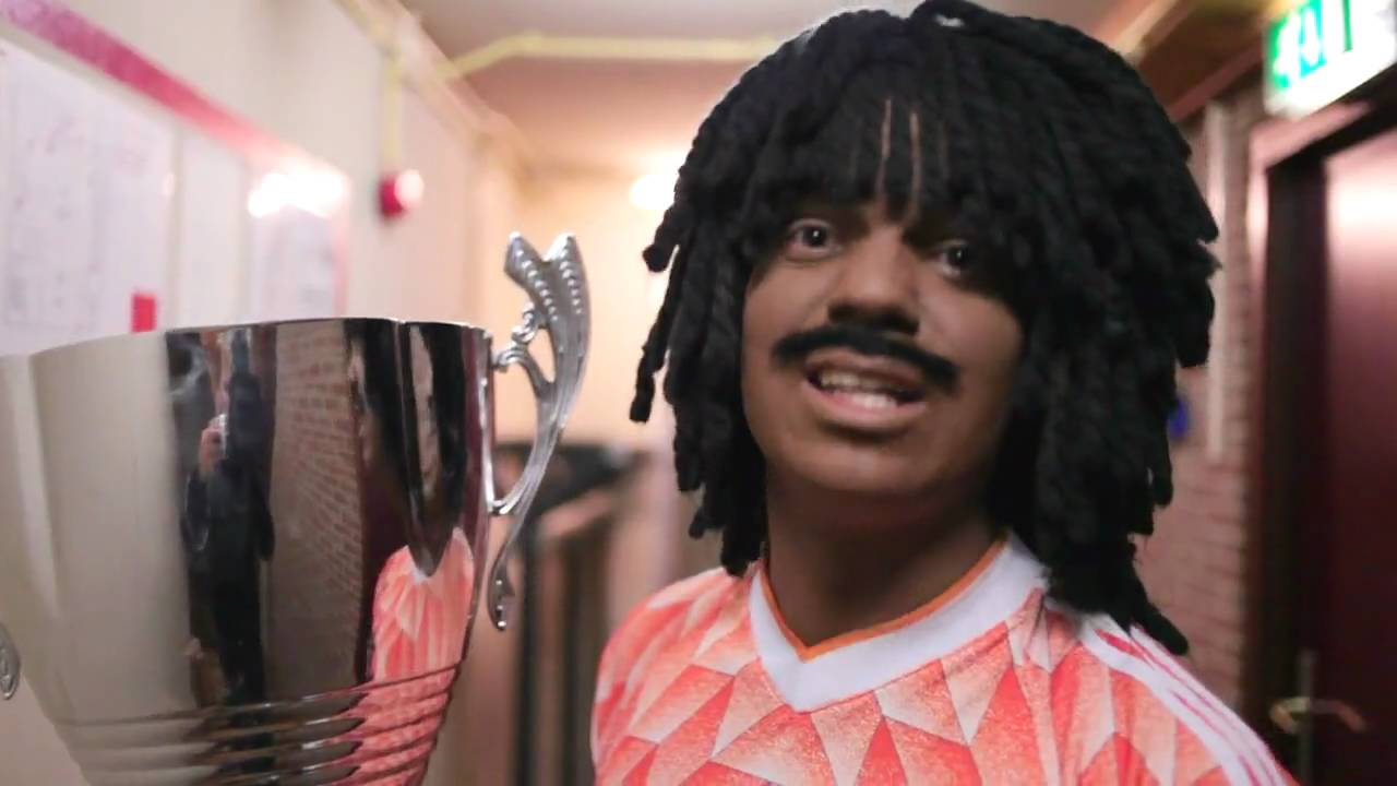Rasta Ruud heeft z'n snor al - YouTube