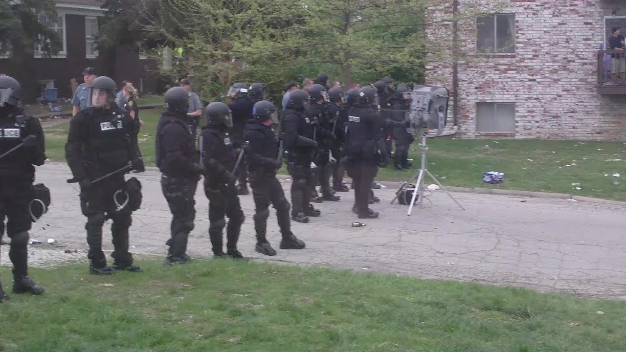 Riot Police Using LRAD Sound Cannon Against Students - YouTube
