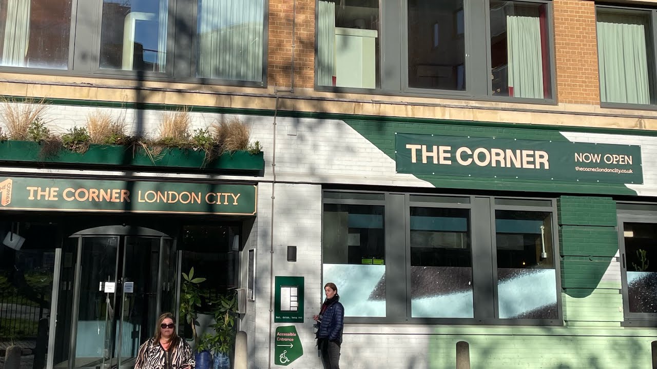 Stay at ‘The Corner, London City’ - YouTube