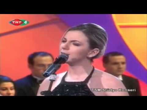 Ayşe İnak Ekiz £££ BEN YÜRÜRÜM YANE YANE