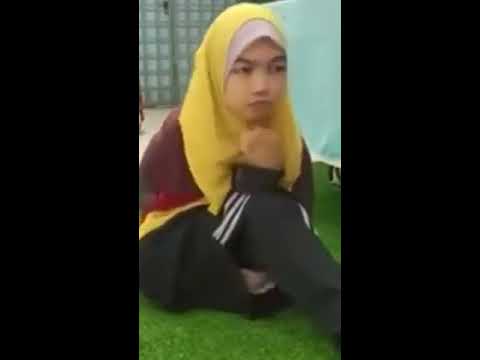 Viral Gadis Cantik Tanpa Tangan Praktekkan Cara Pakai Hijab Dengan Kaki