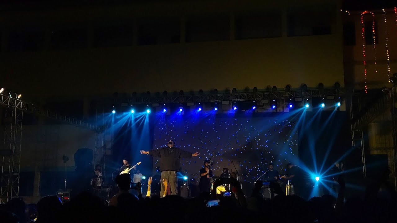 Bullet B One and Bohemians 🖤 live at Tamralipta Mahavidyalaya - YouTube