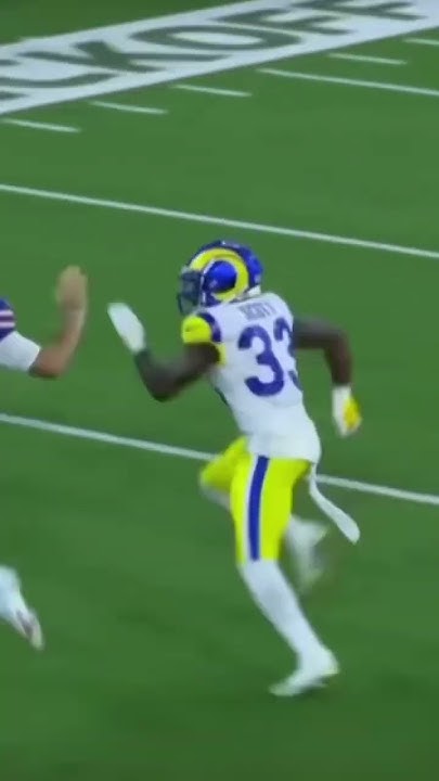 Josh Allen to Derrick Henry Stiff Arm - YouTube