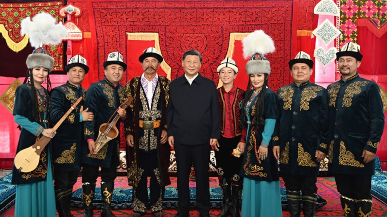 Xi Jinping's inspection tour to Xinjiang: Streams merge into great ...